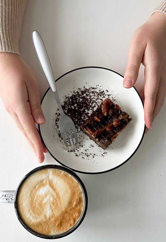 Холодные и горячие напитки, десерты в "Keks Cafe"